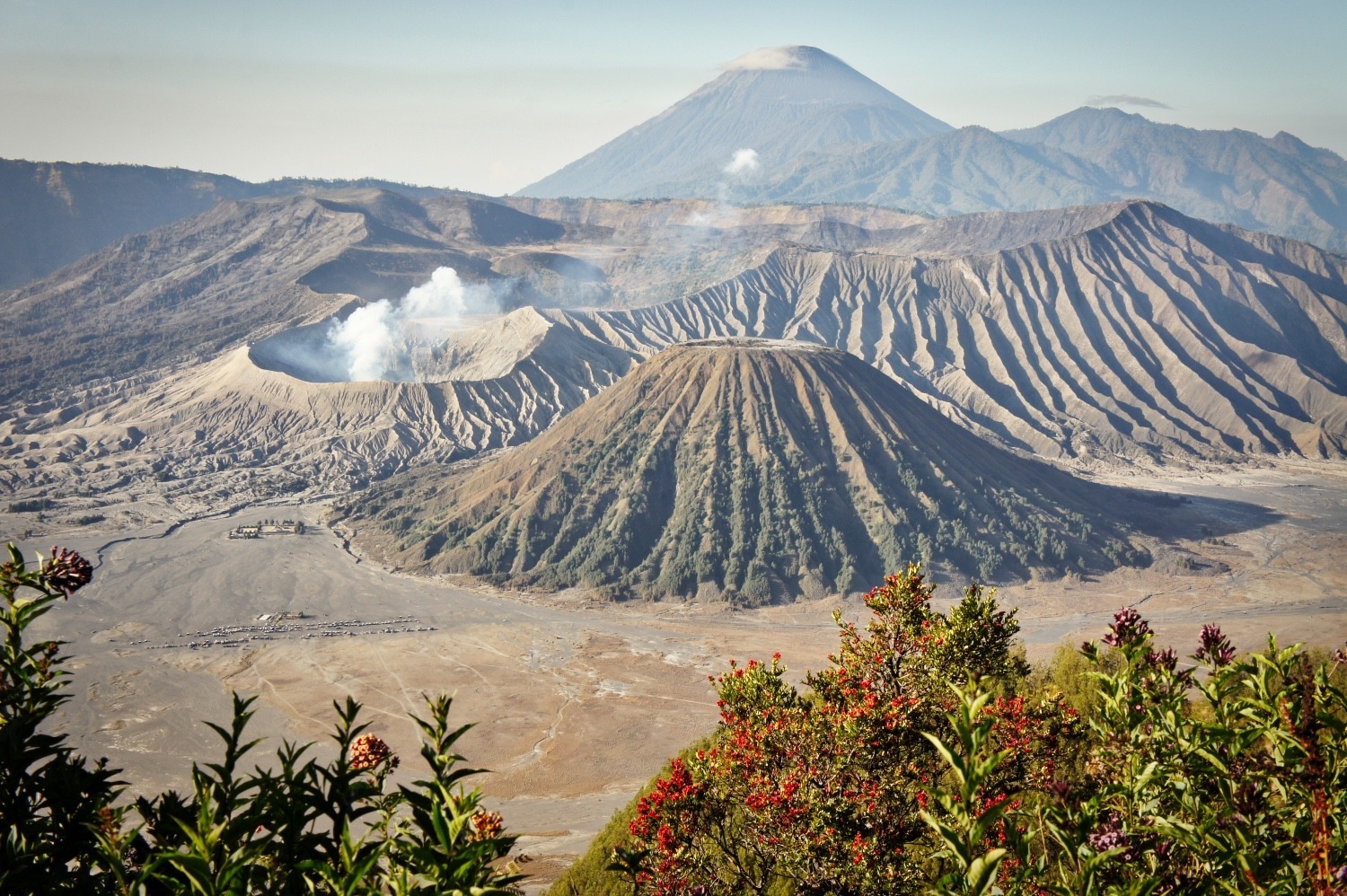 Mont Bromo: randonnée au plus majestueux volcan de l'Indonésie ...